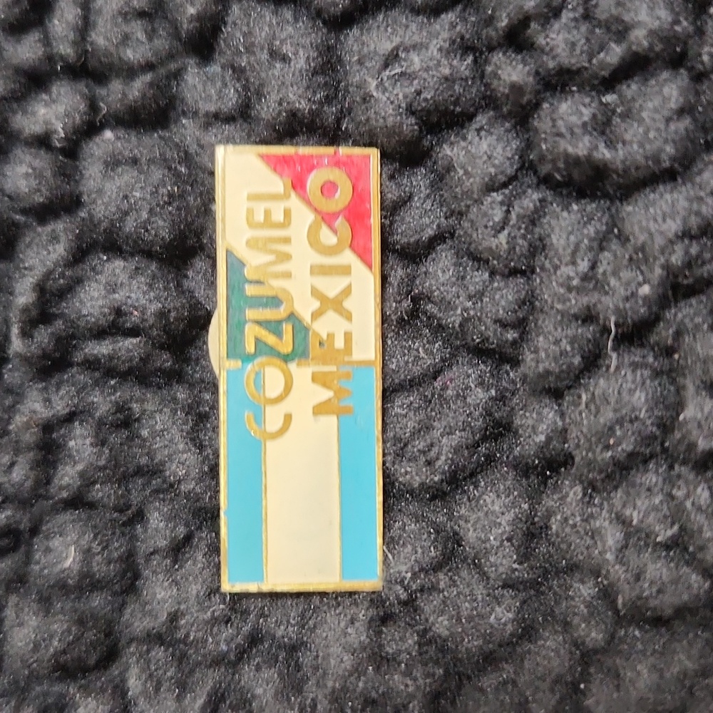 Vintage Collectable 70's 80's Cozumel Mexico Lapel Pin - Gem
